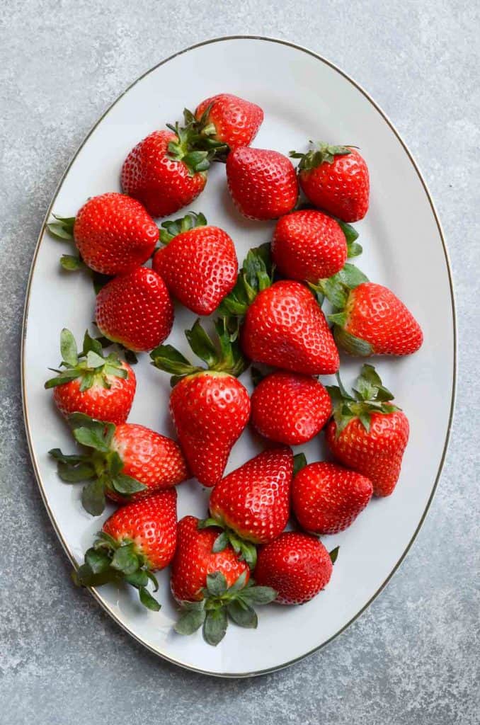 Easy And Healthy Deviled Strawberries+4 Variations - Fit Meal Ideas
