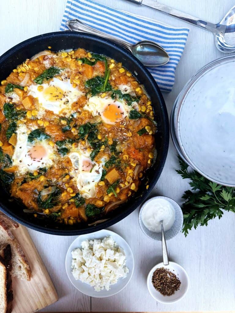 Pumpkin Shakshuka With Spinach - Fit Meal Ideas